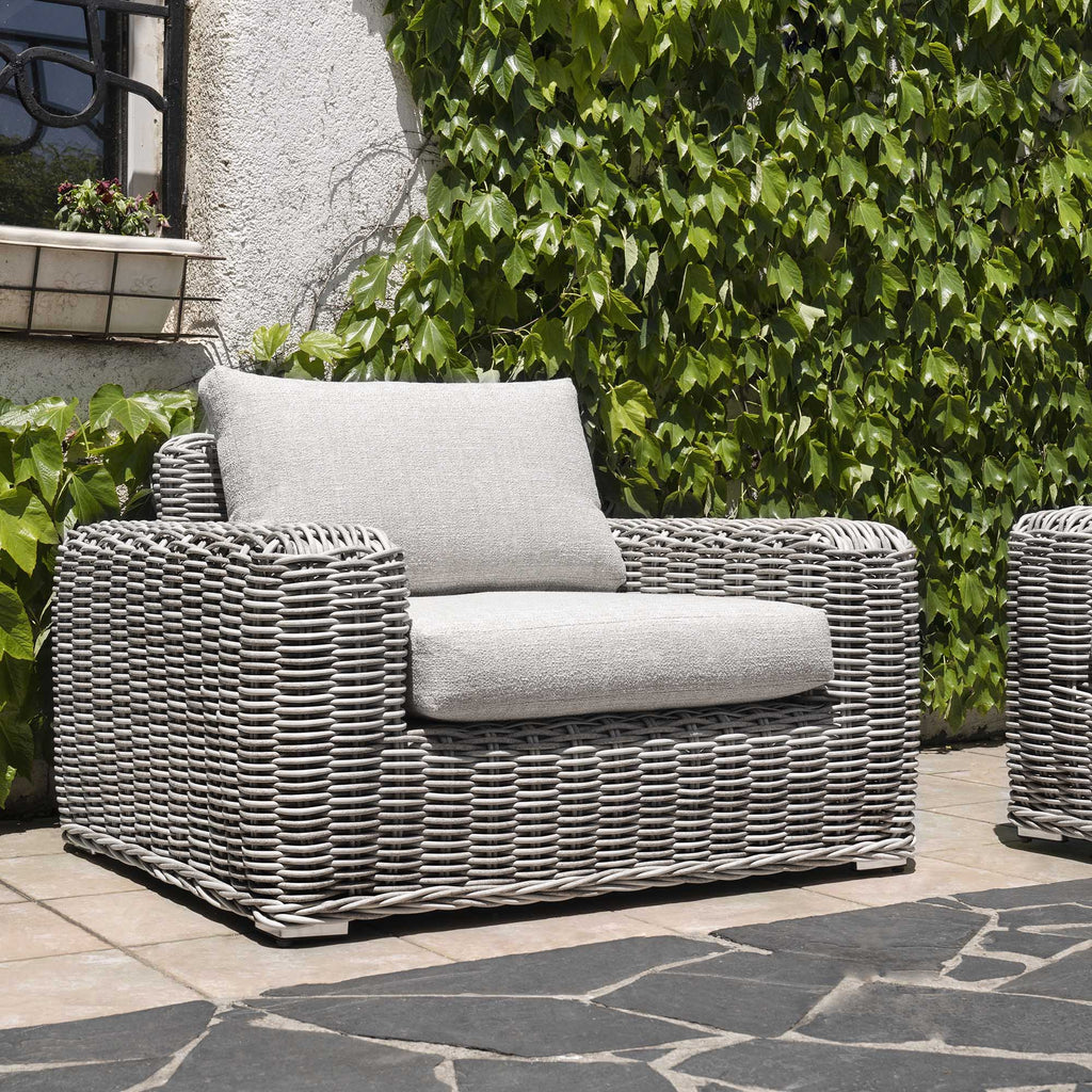 Bellagio Round Wicker Outdoor 1-Seater Sofa, Light Grey | daals