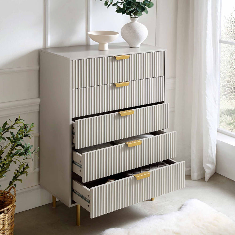 Richmond Ridged Chest of 5 Drawers, Matte Taupe | daals