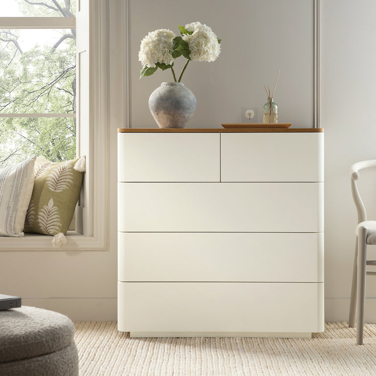 Agnes Curved Edge 2 over 3 Chest of Drawers, Off White with Oak Top | daals