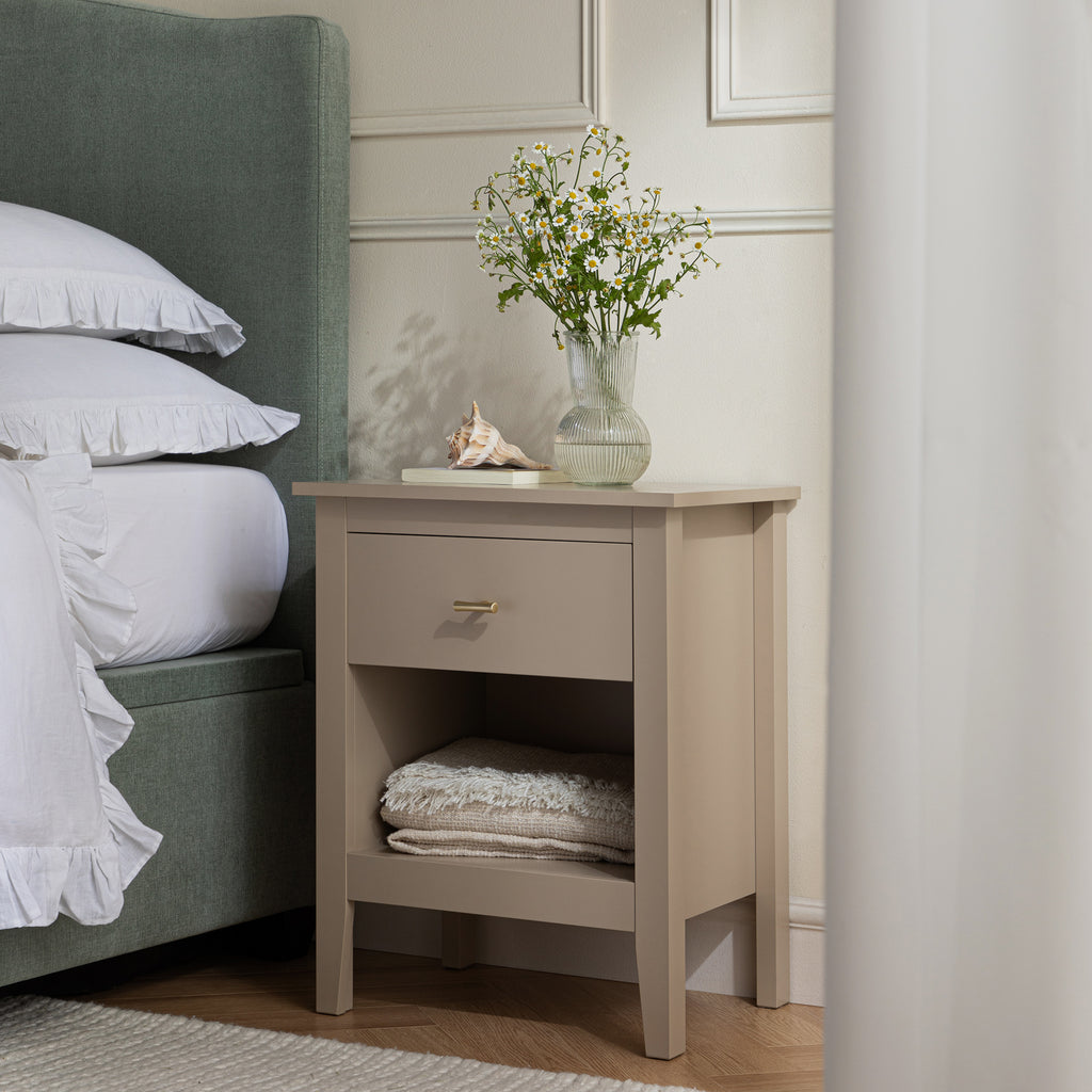 Oakham 1-Drawer Bedside Table, Deep Greige | daals