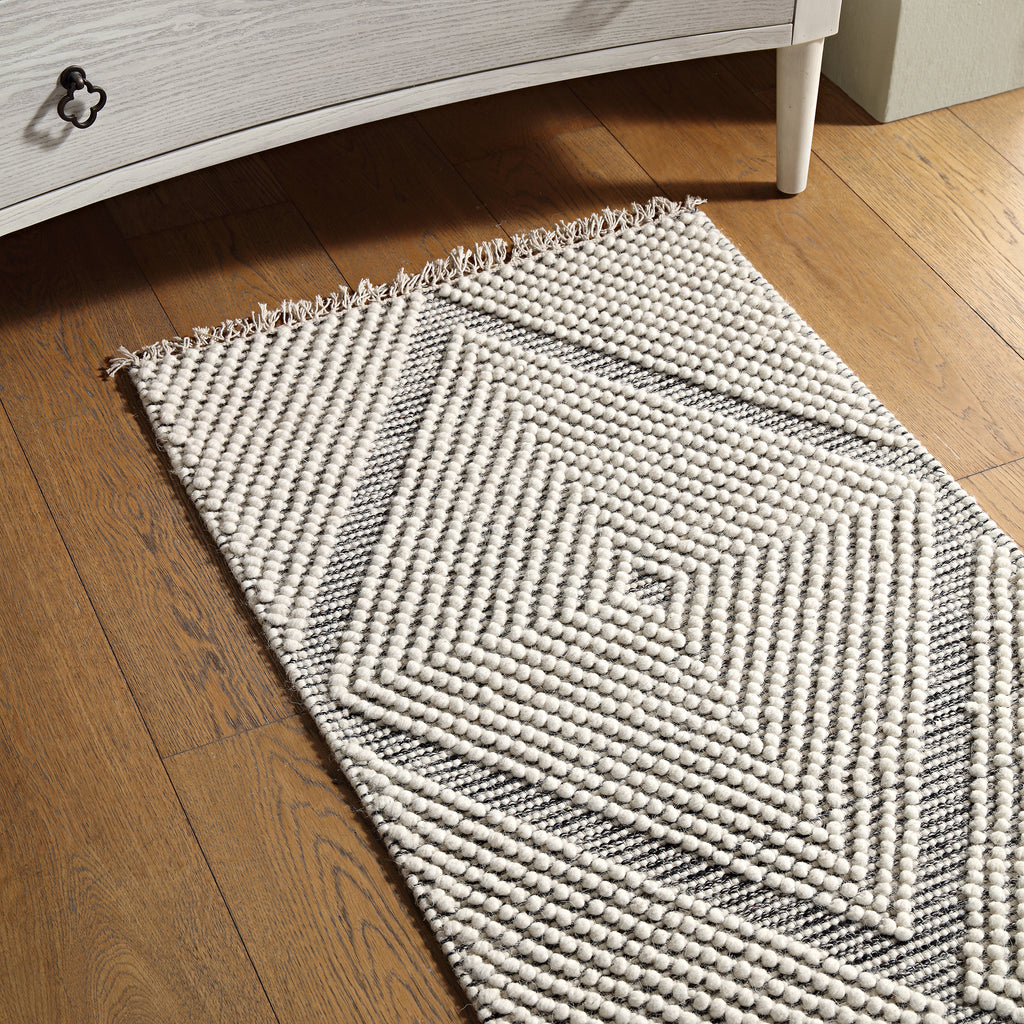 Avanti Handwoven Salt and Pepper Diamond Bobble Wool Runner | daals