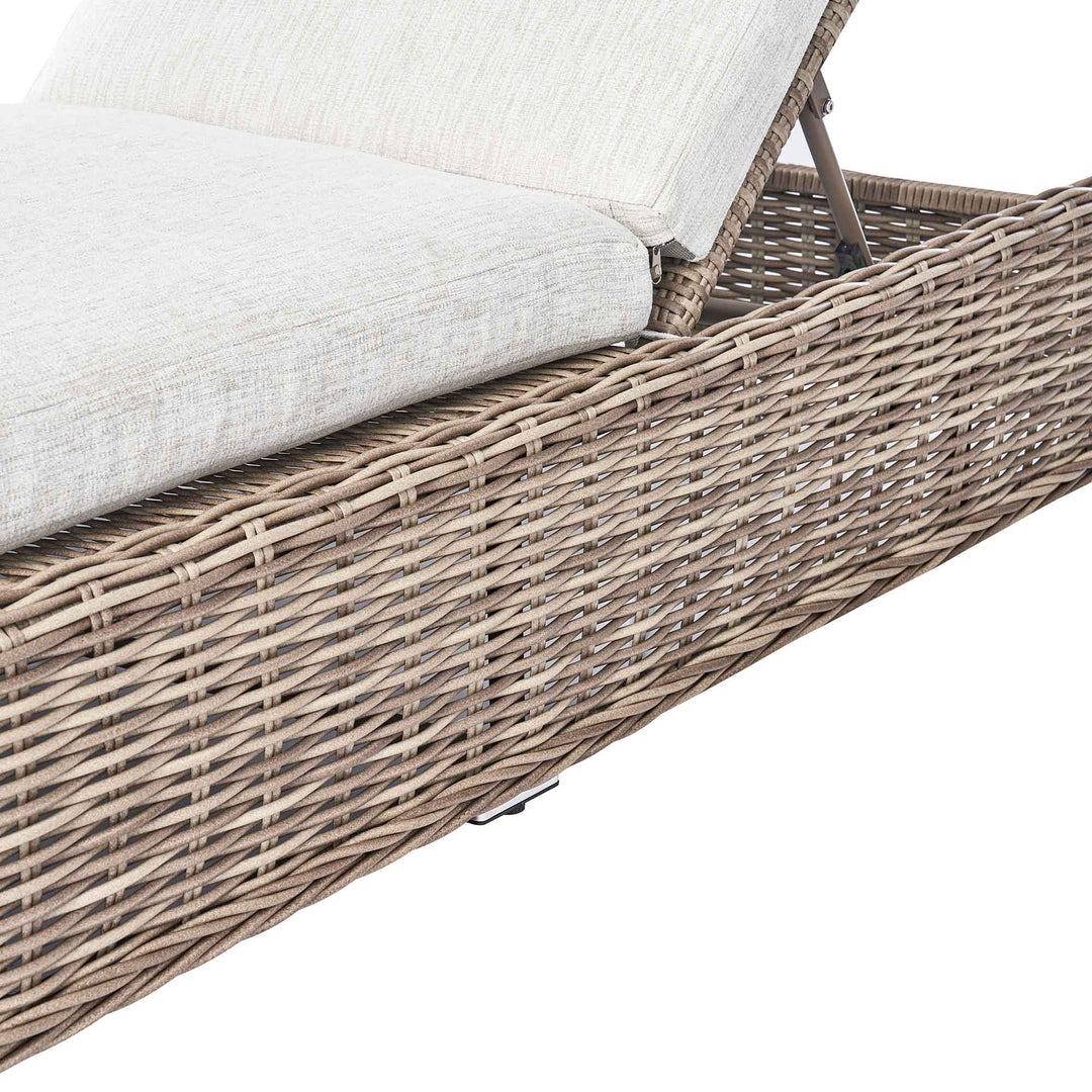 Bellagio Round Wicker Sun Lounger with Headrest, Natural | daals