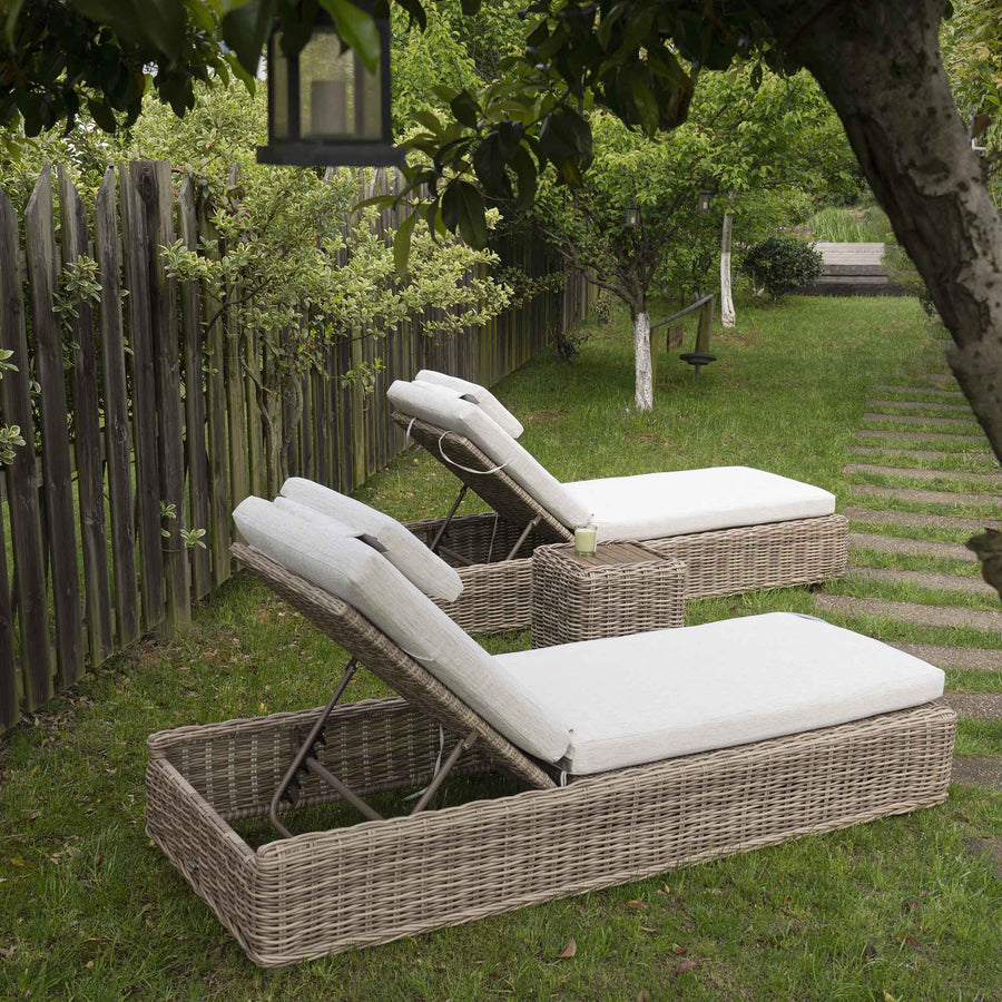 Bellagio Round Wicker Sun Lounger with Headrest, Natural | daals
