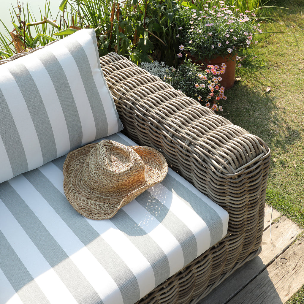 Bellagio Round Wicker Outdoor 1-Seater Sofa, Natural with Sage Stripes ...